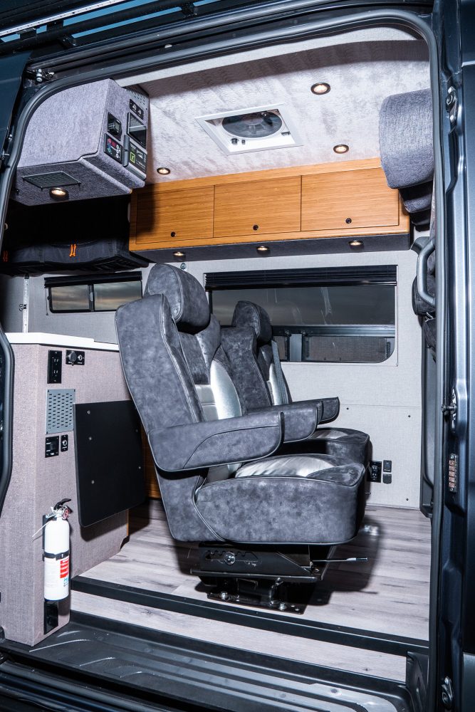Tenorite Grey Sprinter 144 - El Kapitan Van Conversions